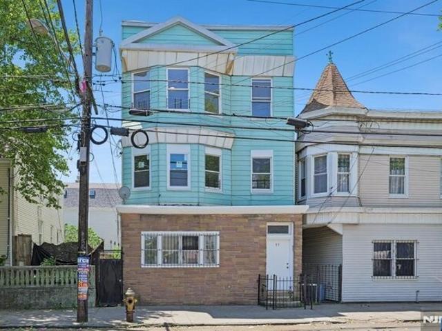 Hawkins St, Newark, Home For Sale