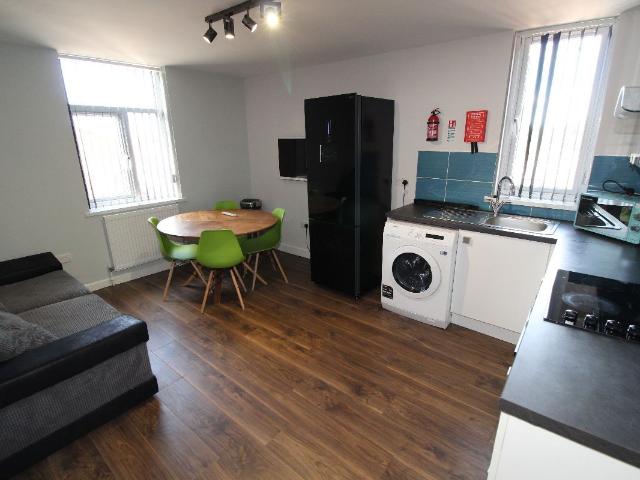Hawkins Street, Flat, Preston, Lancashire PR1, 4 bed flat to rent, £520 pcm | PrimeLocation