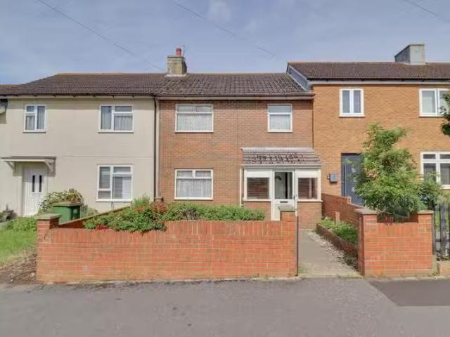 Hawkley Green, Weston 3 bed terraced house for sale £250,000