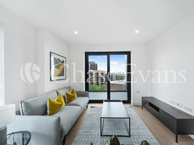 Hawksbury Heights, 11 Hewson Way, Elephant & Castle, London SE17, 2 bed flat to rent, £3,575 pcm | PrimeLocation