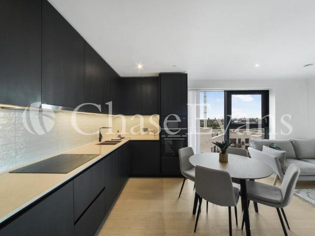 Hawksbury Heights, 11 Hewson Way. 2 bed flat to rent £3,822 pcm £882 pw