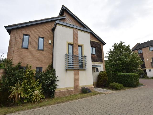 Hawksbill Way, Peterborough PE2, 3 bed detached house to rent, £1,450 pcm | PrimeLocation