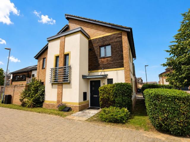 Hawksbill Way, Peterborough PE2, 3 bed detached house to rent, £1,450 pcm | PrimeLocation