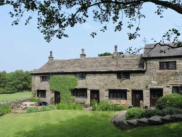 Hawkshaw Lane, Hawkshaw, 1 Bedroom Cottage