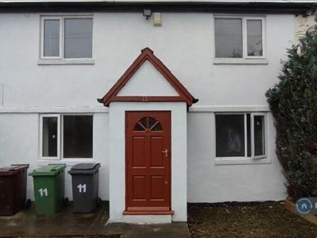 Hawkswood Crescent, Leeds, 4 Bedroom Terraced