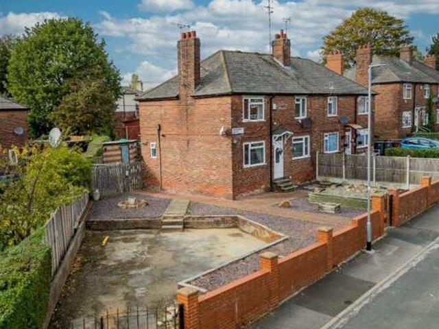 Hawkswood Terrace, Leeds, 3 Bedroom Semi detached