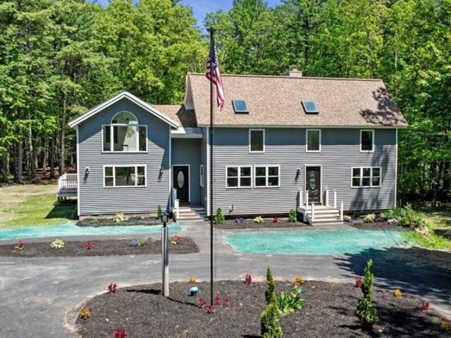 Hawkwood Rd, Sandown, Home For Sale