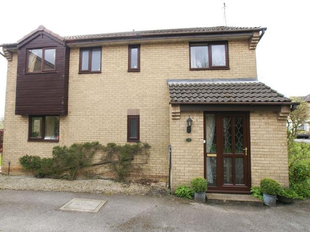 Hawleys Close, Matlock DE4, 4 bed detached house to rent, £1,400 pcm | PrimeLocation
