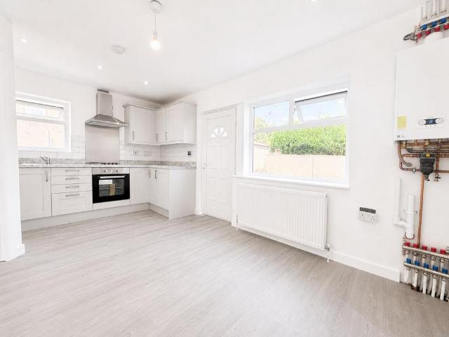 Haworth Road, BRADFORD BD9 3 bed house to rent £1,175 pcm £271 pw