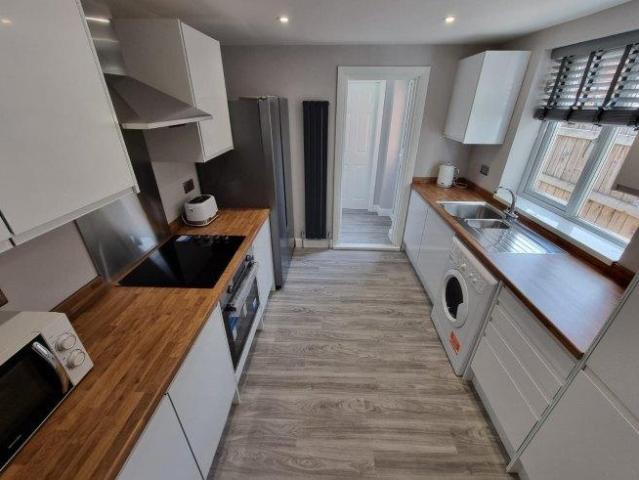 Haworth Street 4 bed house share to rent £1,904 pcm £439 pw