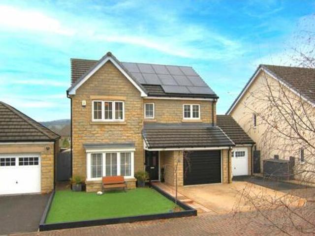 Haxton Boulevard, Eastburn, 4 Bedroom Detached