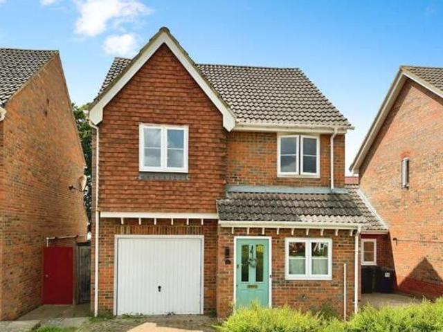 Haywain Close, Kingsnorth, 3 Bedroom Detached