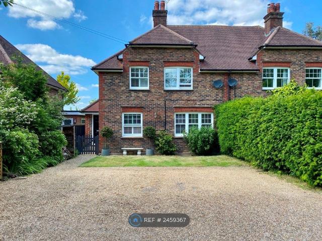 Haywards Villas, Haywards Heath RH16, 3 bed semi detached house to rent, £2,850 pcm | PrimeLocation