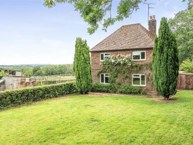 Haywards Heath Road, North Chailey 3 bed detached house to rent £1,950 pcm £450 pw