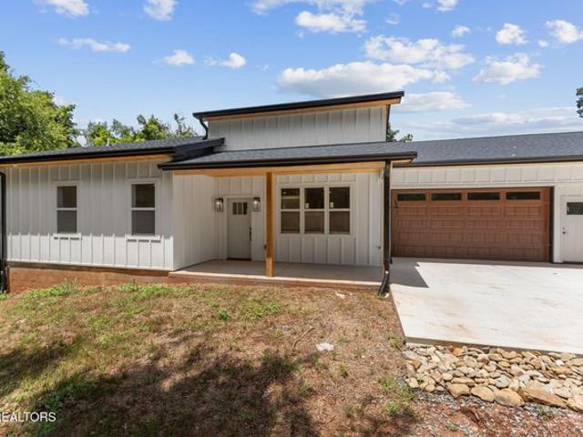 Haywood Ave, Knoxville, TN 37920