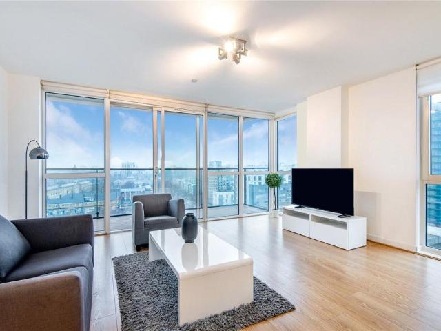 Hay Currie Street, Tower Hamlets. 2 bed apartment to rent £2,350 pcm £542 pw