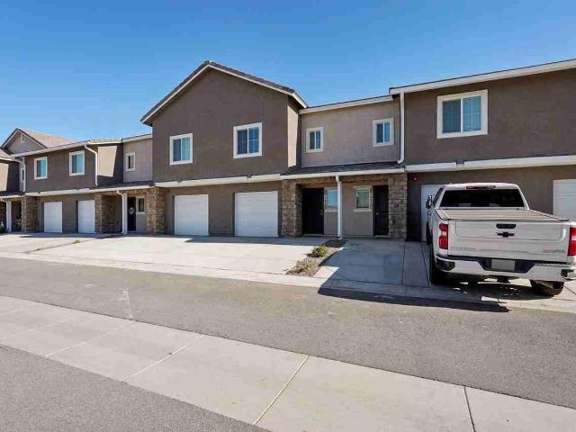 Hayden Farms 3 Bedroom Home for Rent at 12570 N Cotton Ln, Surprise, AZ 85388