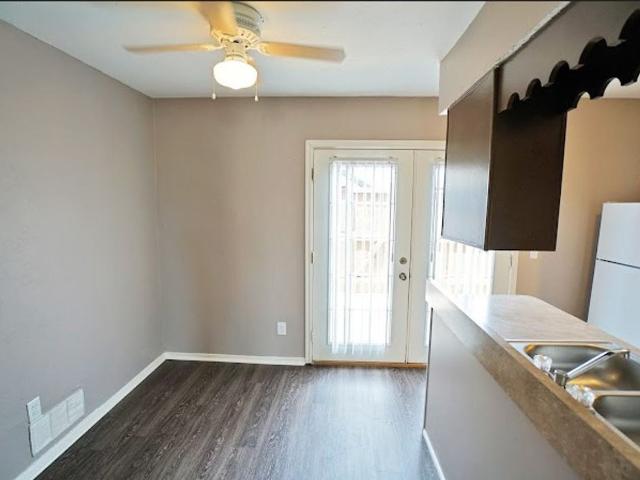 Haydens Landing 1 Bedroom Apartment for Rent at 921 Ne 12th St, Moore, OK 73160