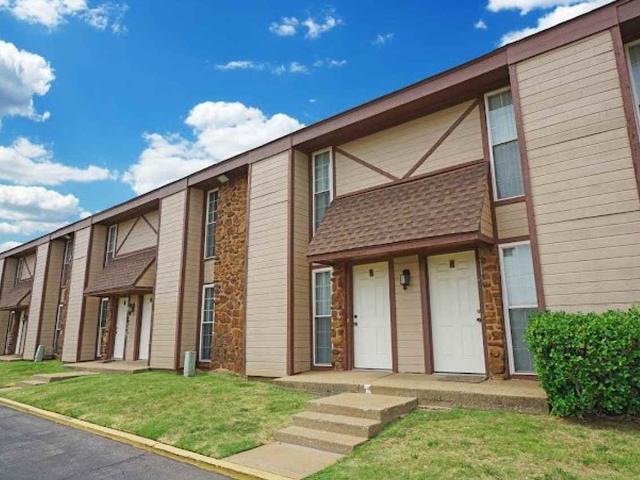 Haydens Landing 1 Bedroom Apartment for Rent at 921 Ne 12th St, Moore, OK 73160