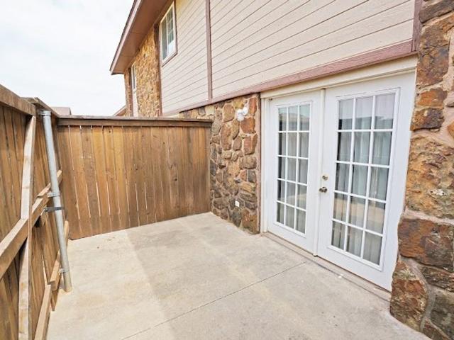 Haydens Landing 2 Bedroom Apartment for Rent at 921 Ne 12th St, Moore, OK 73160