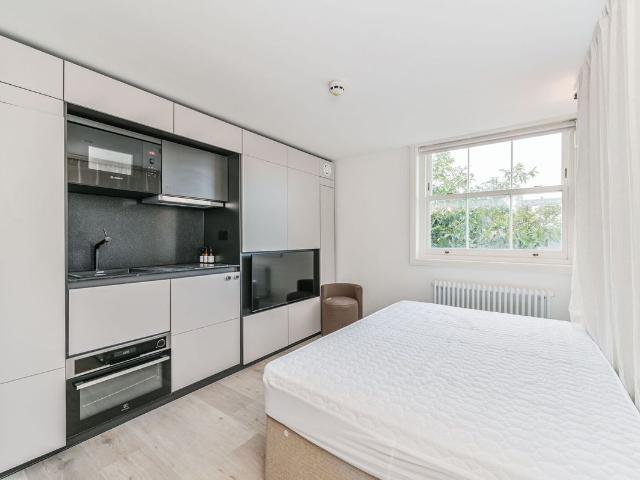 Haydon House, Battersea, London SW11, Studio to rent, £1,361 pcm | PrimeLocation