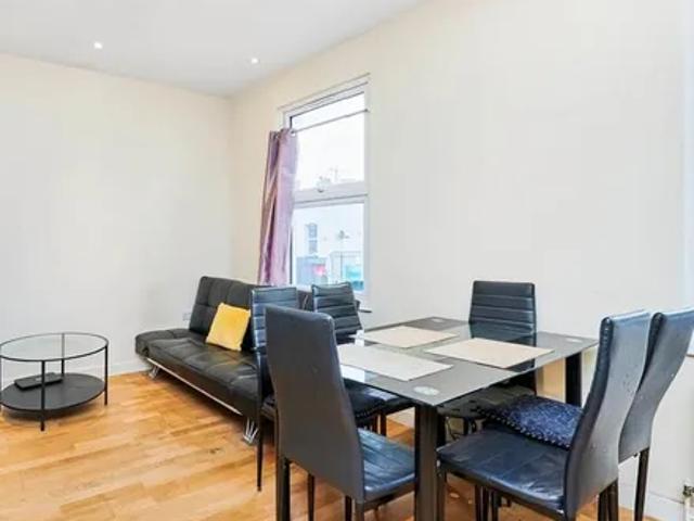 Haydons Road Post Office, 256 Haydons Road, London, SW19 8TT, United Kingdom | 2 bed apartment for rent #138776992 | Rentberry