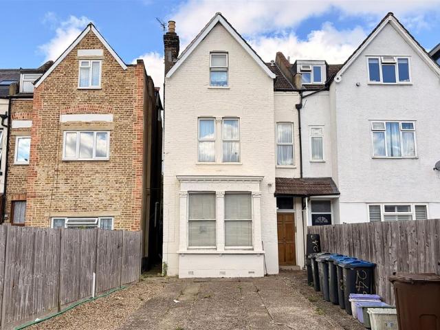 Haydons Road, Wimbledon SW19, 2 bed flat to rent, £1,750 pcm | PrimeLocation
