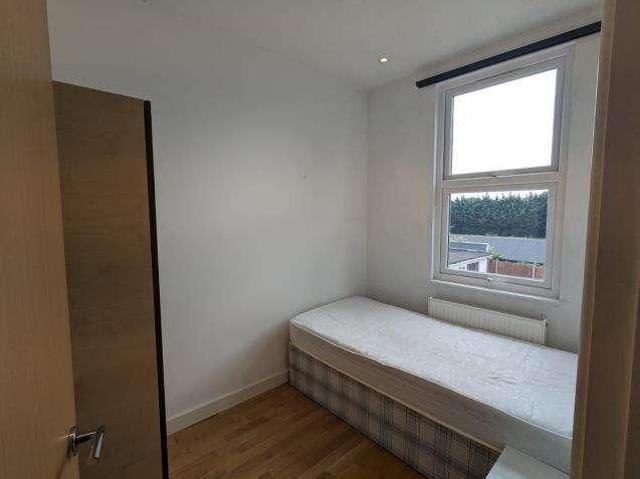 Haydons Road, Wimbledon, SW19