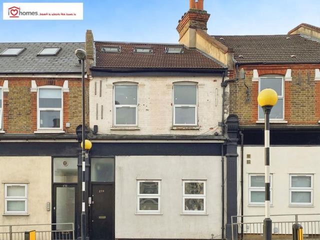 Haydons Road, Wimbledon 3 bed apartment to rent £2,200 pcm £508 pw