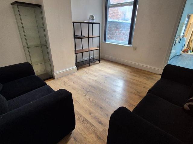 Haydn Avenue M14, 4 bed terraced house to rent, £1,900 pcm | PrimeLocation