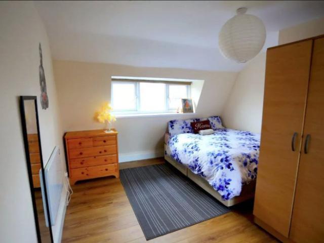Hayes UB3, Room to rent, £1,050 pcm | PrimeLocation