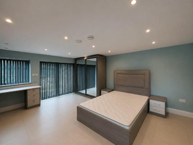 Hayes UB4 1 bed flat to rent £1,499 pcm £346 pw