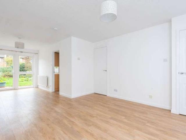 Hayes Close, Marston, Oxford, OX3