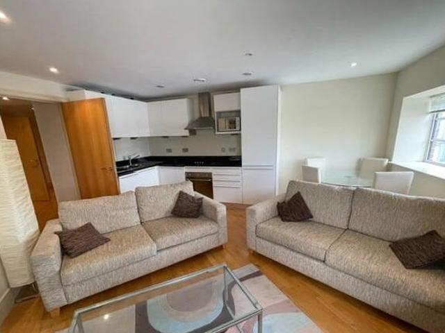 Hayes Road, Sully, 1 Bedroom Apartment