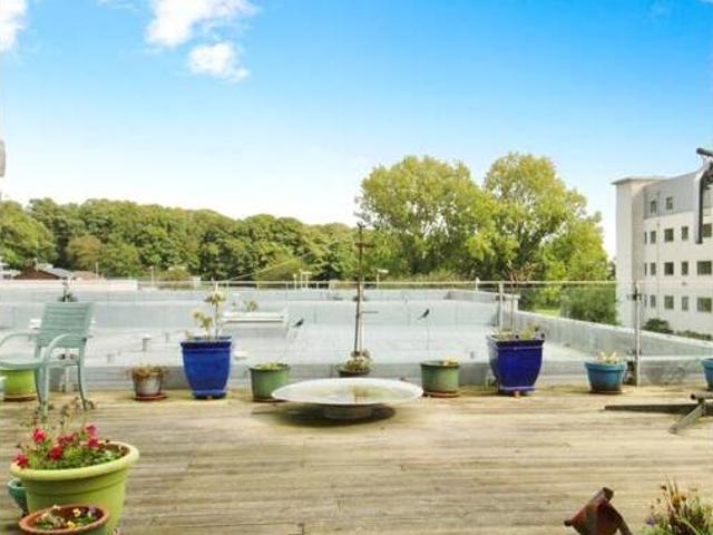Hayes Road, Sully, 3 Bedroom Flat