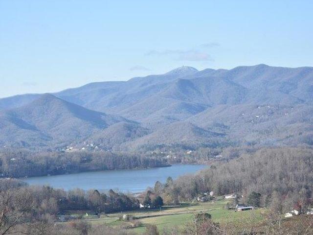 Hayesville NC 28904 104902778