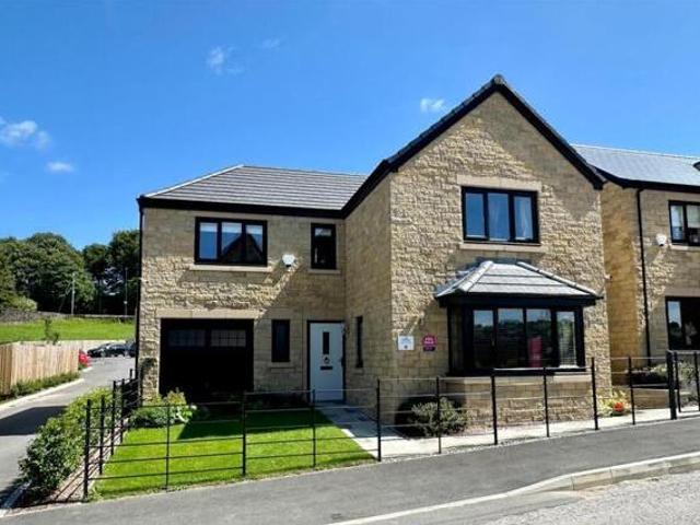 Hayfield Road, New Mills, 4 Bedroom Detached