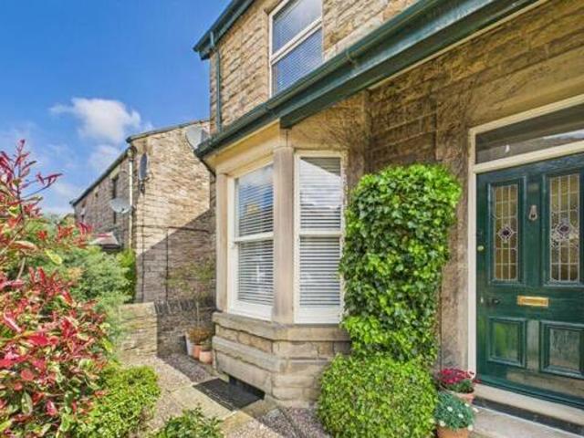 Hayfield Road, Chapel en le frith, 4 Bedroom Semi detached