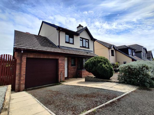 Hayle 4 bed detached house to rent £1,695 pcm £391 pw