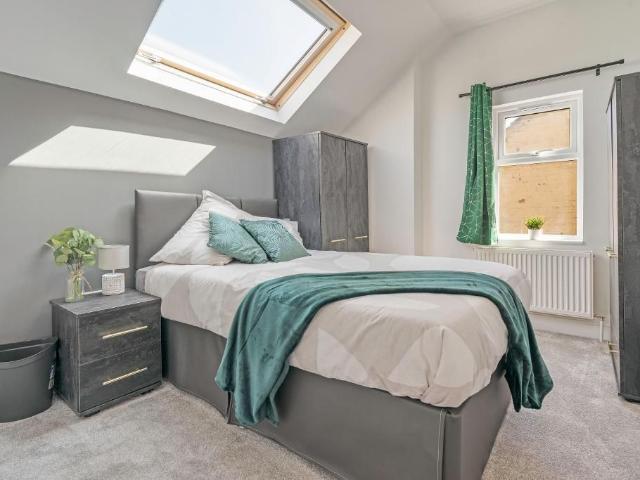 Hayle Road, Maidstone, Kent ME15, Room to rent, £740 pcm | PrimeLocation