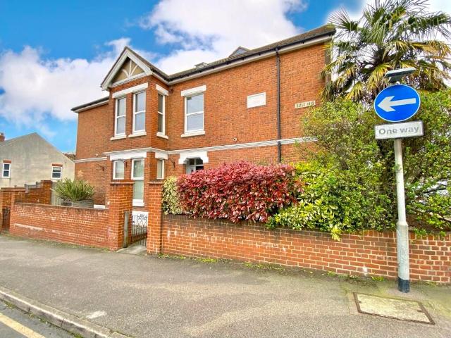 Hayle Road, Maidstone ME15, 1 bed flat to rent, £950 pcm | PrimeLocation