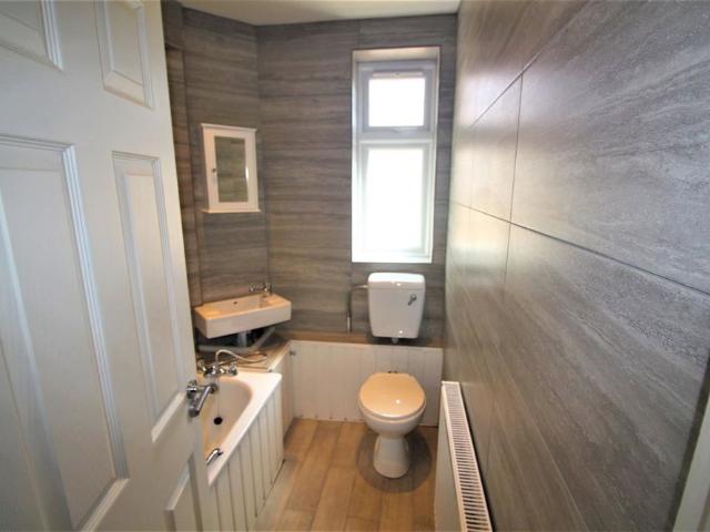 Hayling Road, South Oxhey, Watford, WD19 7DB