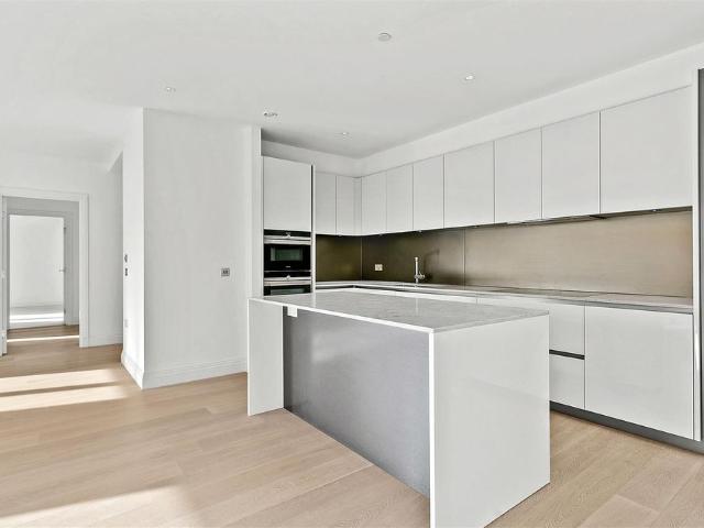 Haymarket House, Pinewood Gardens, Teddington, Middlesex, TW11