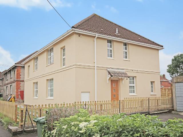 Haynes Road, Westbury BA13, 1 bed flat to rent, £725 pcm | PrimeLocation