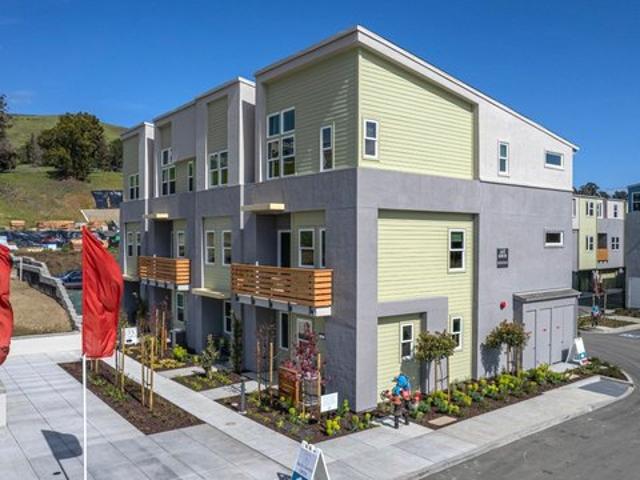HayPark Plan 4 SoMi Townhomes and Condominiums Community