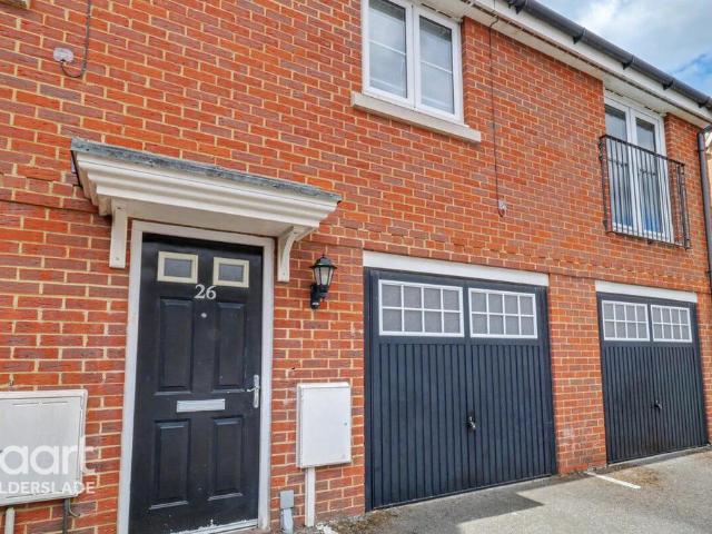 Hazel Avenue, Sheerness 2 bed coach house to rent £1,000 pcm £231 pw