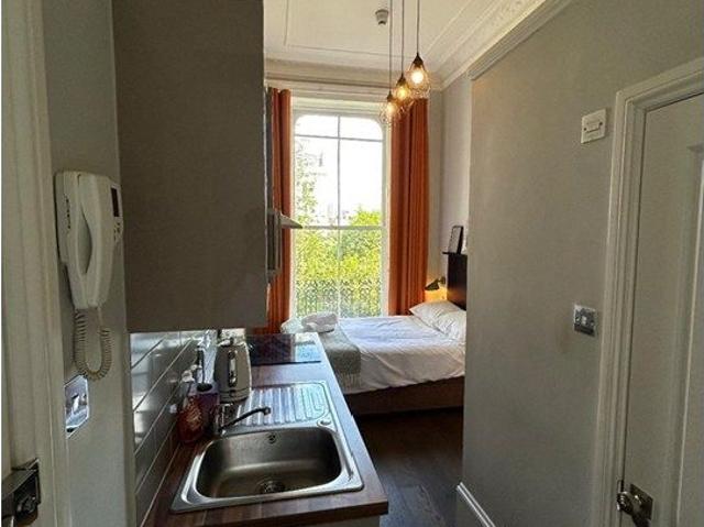 Hazel Court, London W2, Studio to rent, £1,700 pcm | PrimeLocation