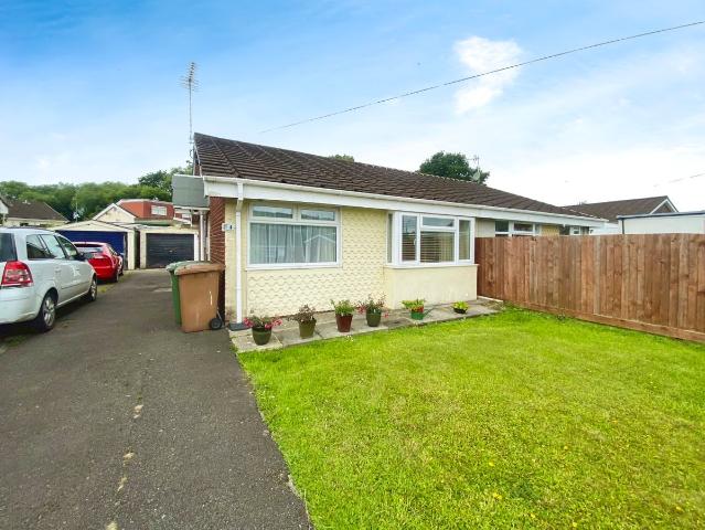 Hazel Grove, Caerphilly CF83, 2 bed bungalow to rent, £1,200 pcm | PrimeLocation