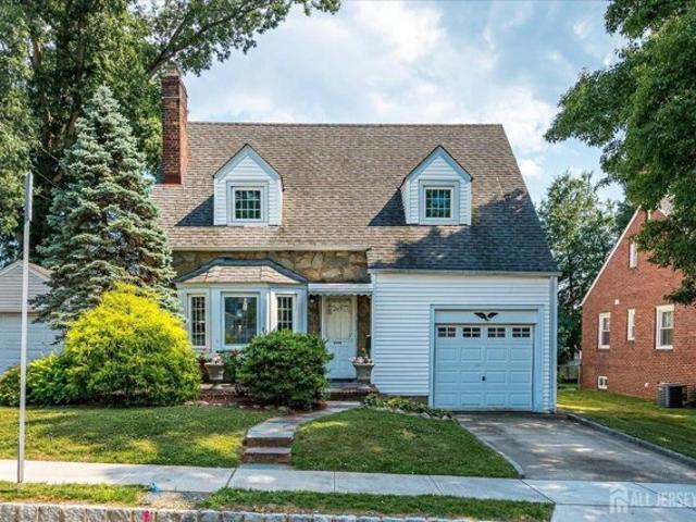 Hazel Pl, Union Twp, Home For Sale