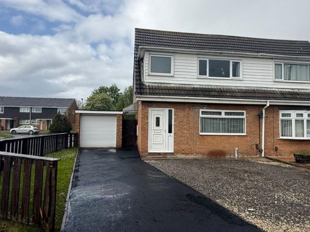 Hazel Slade, Eaglescliffe TS16, 3 bed semi detached house to rent, £1,000 pcm | PrimeLocation